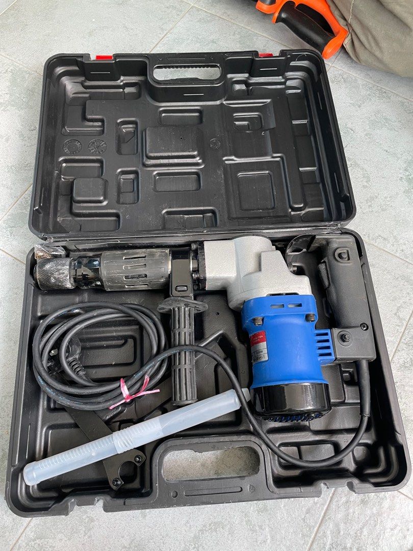 HAMMER BREAKER HACKER, Furniture & Home Living, Home Improvement ...