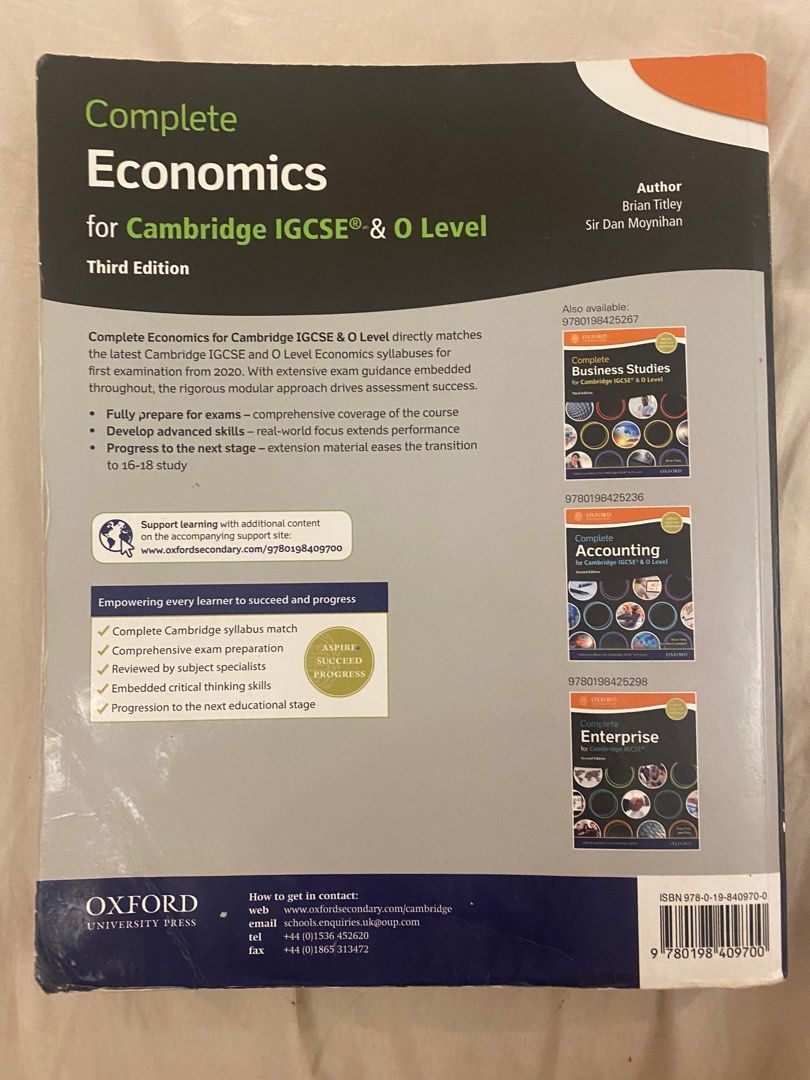 IGCSE and O Level Complete Economics (3rd Edition), Hobbies & Toys ...