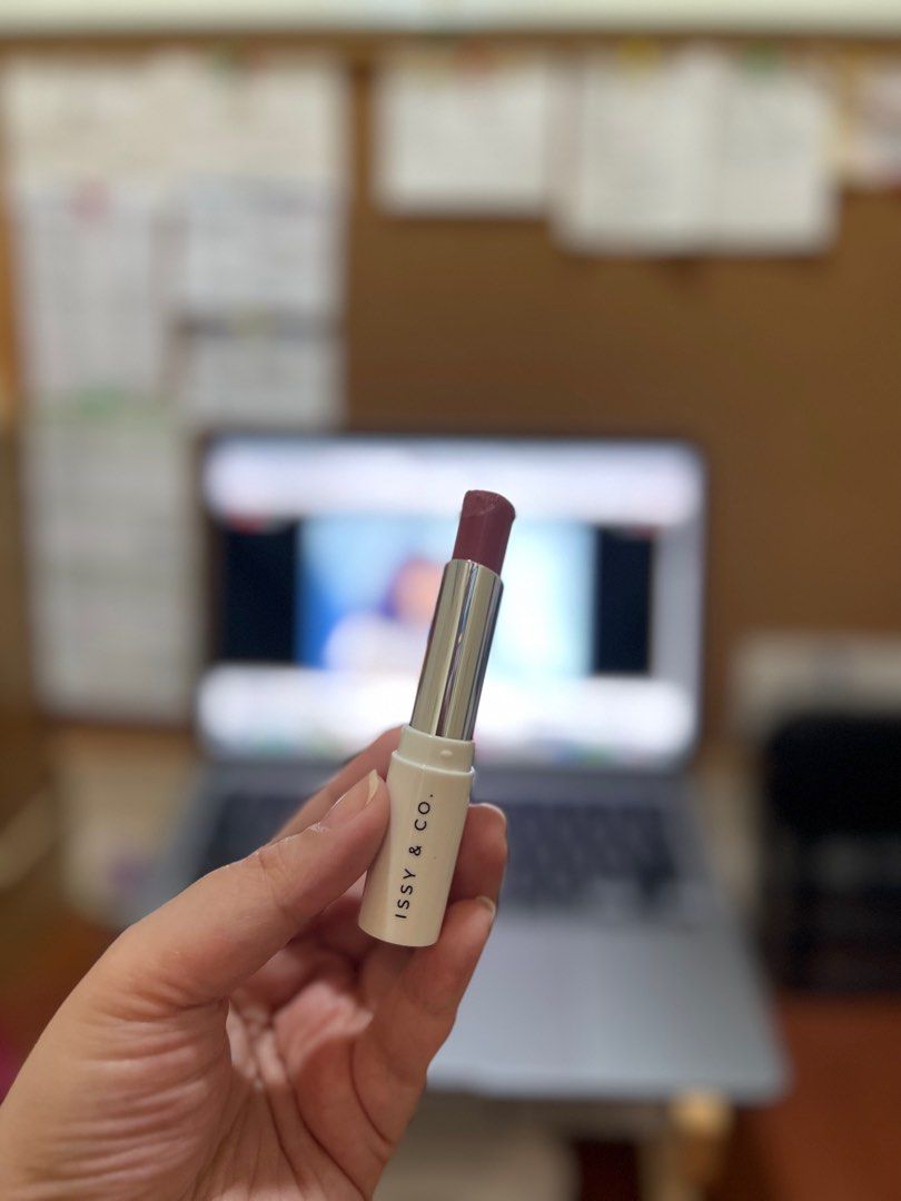 Issy and Co Solar Balm in Playdate (Glow finish), Beauty & Personal ...