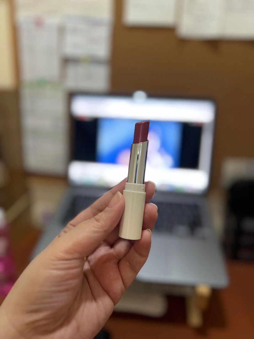 Issy and Co Solar Balm in Playdate (Glow finish), Beauty & Personal ...