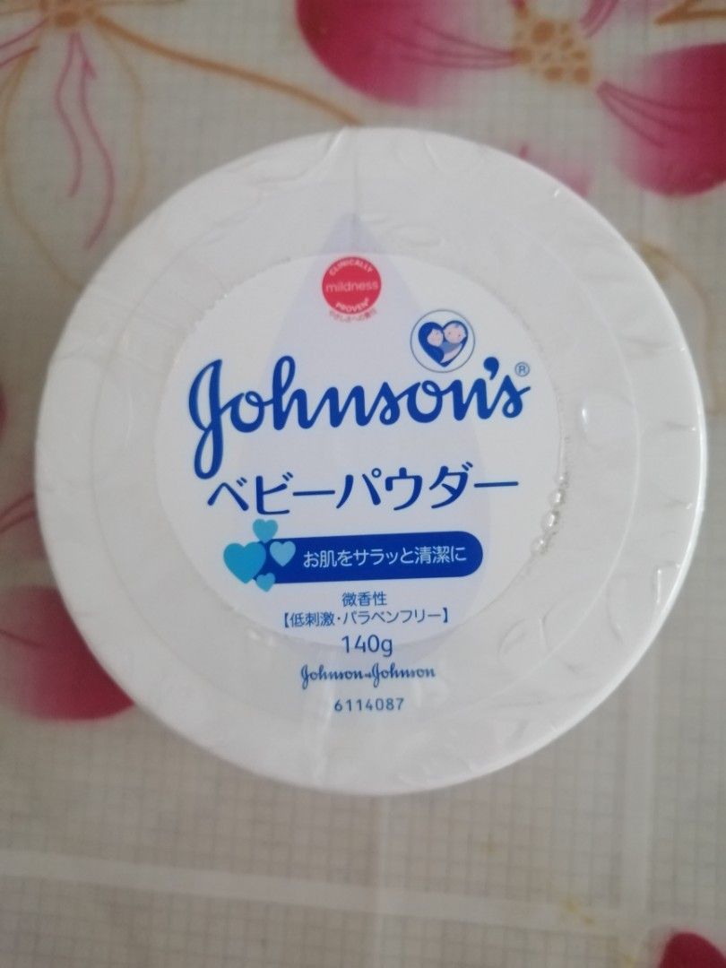 Johnson's Baby Powder made in Japan, Babies & Kids, Bathing & Changing ...