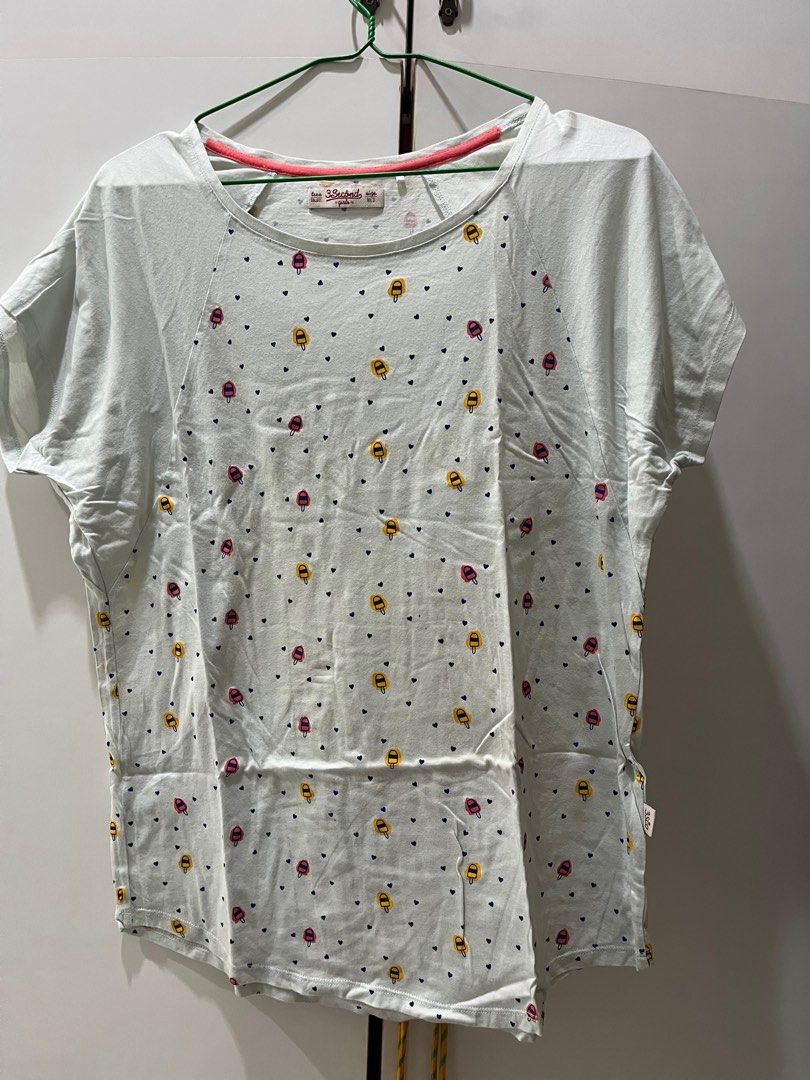Kaos 3 Second Ice Cream, Fesyen Wanita, Pakaian Wanita, Atasan di Carousell