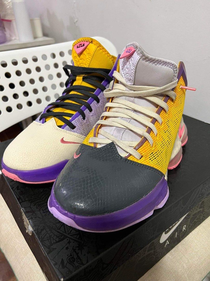 Lebron 19 Low Mismatch, Men's Fashion, Footwear, Sneakers on Carousell