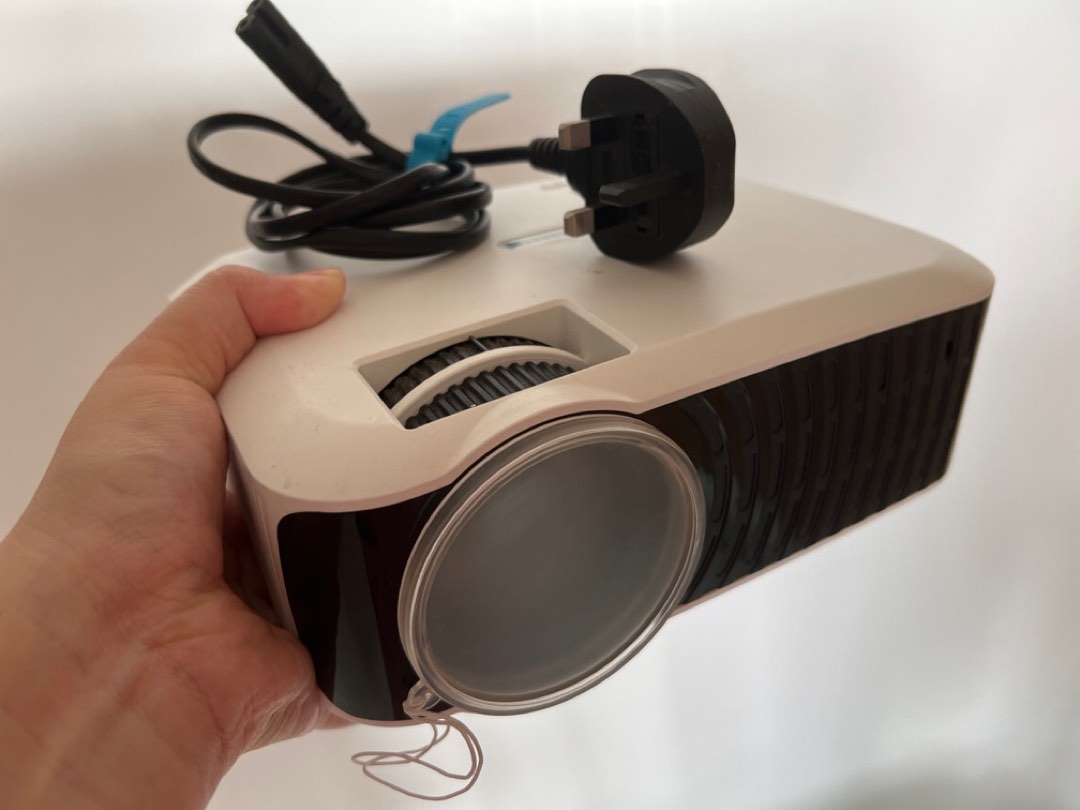 LED Projector, TV & Home Appliances, TV & Entertainment, Projectors on ...