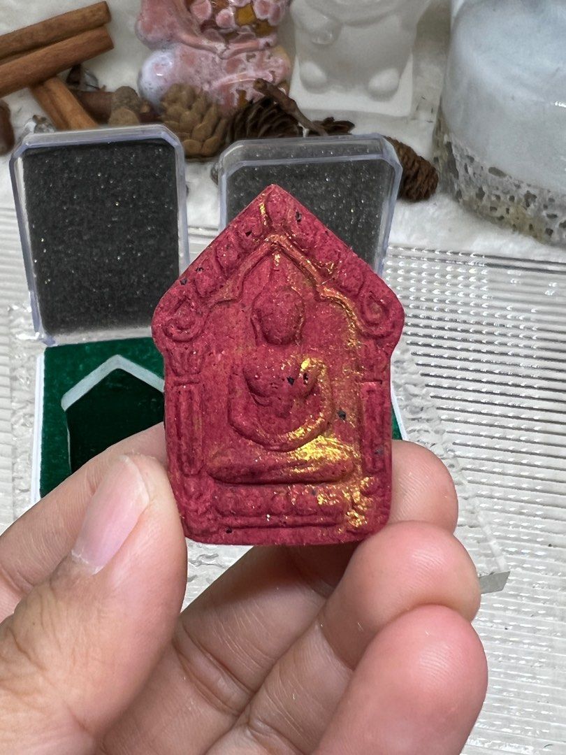 Prai Mae Thongkam v1 khun paen amulet, Hobbies & Toys, Memorabilia & Collectibles, Religious ...