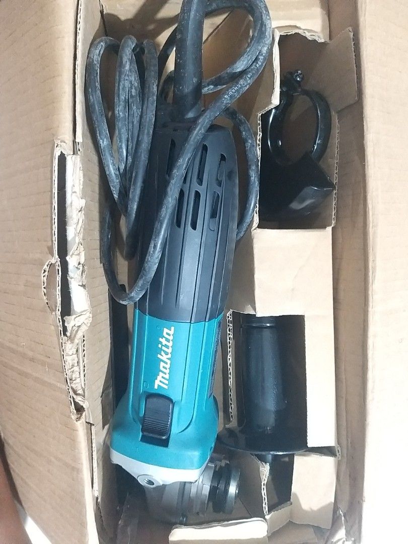 Makita GA4030 Electric Angle Grinder, 4", Furniture & Home Living, Home ...