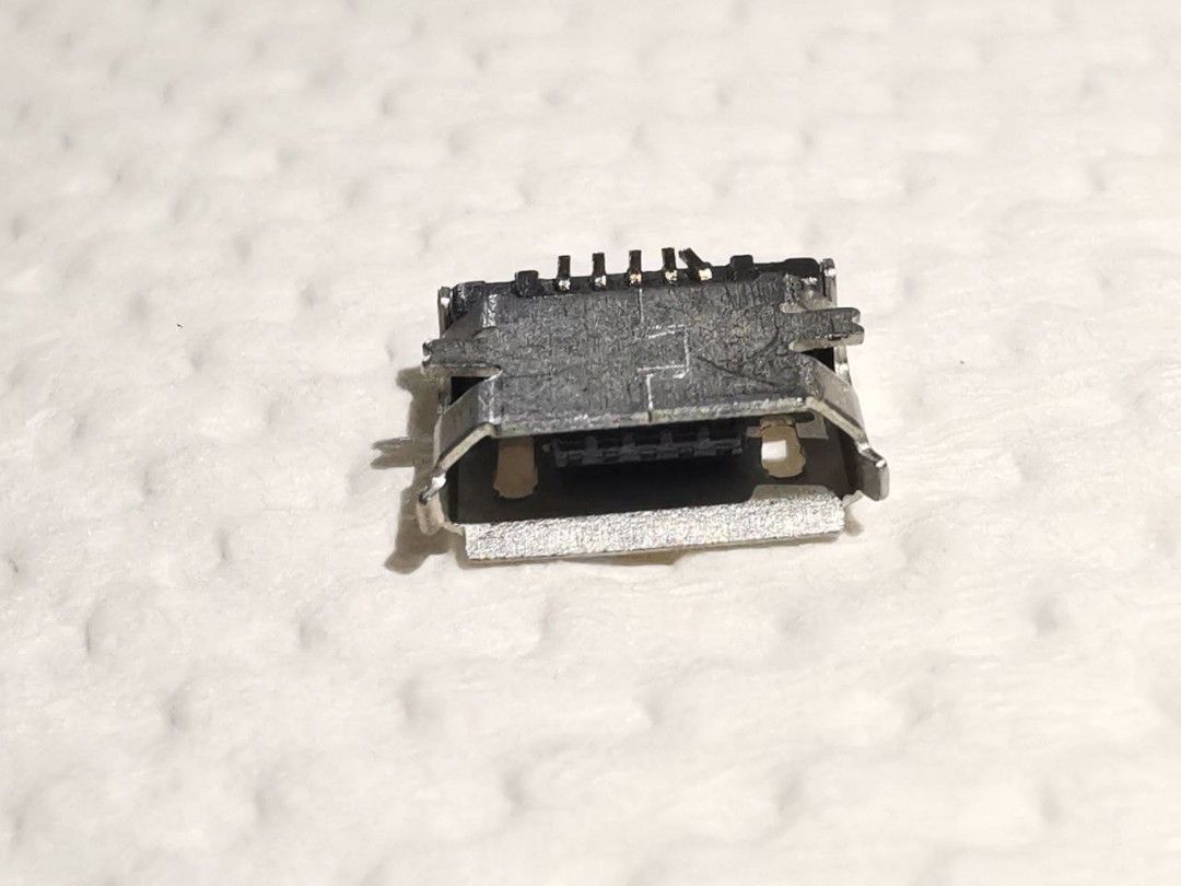 Micro USB Female Connector, Computers & Tech, Parts & Accessories ...
