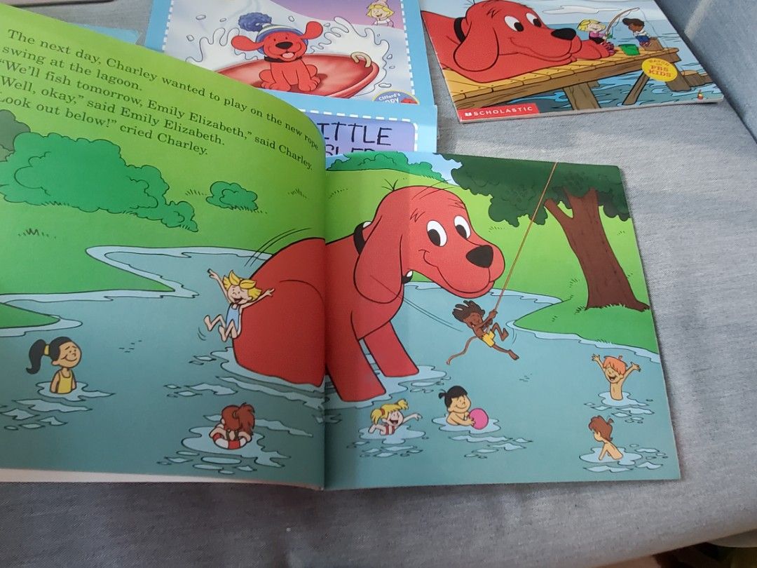 NEW Clifford ~fishing lesson /the little red sled@, 興趣及遊戲, 書本 & 文具, 小朋友 ...