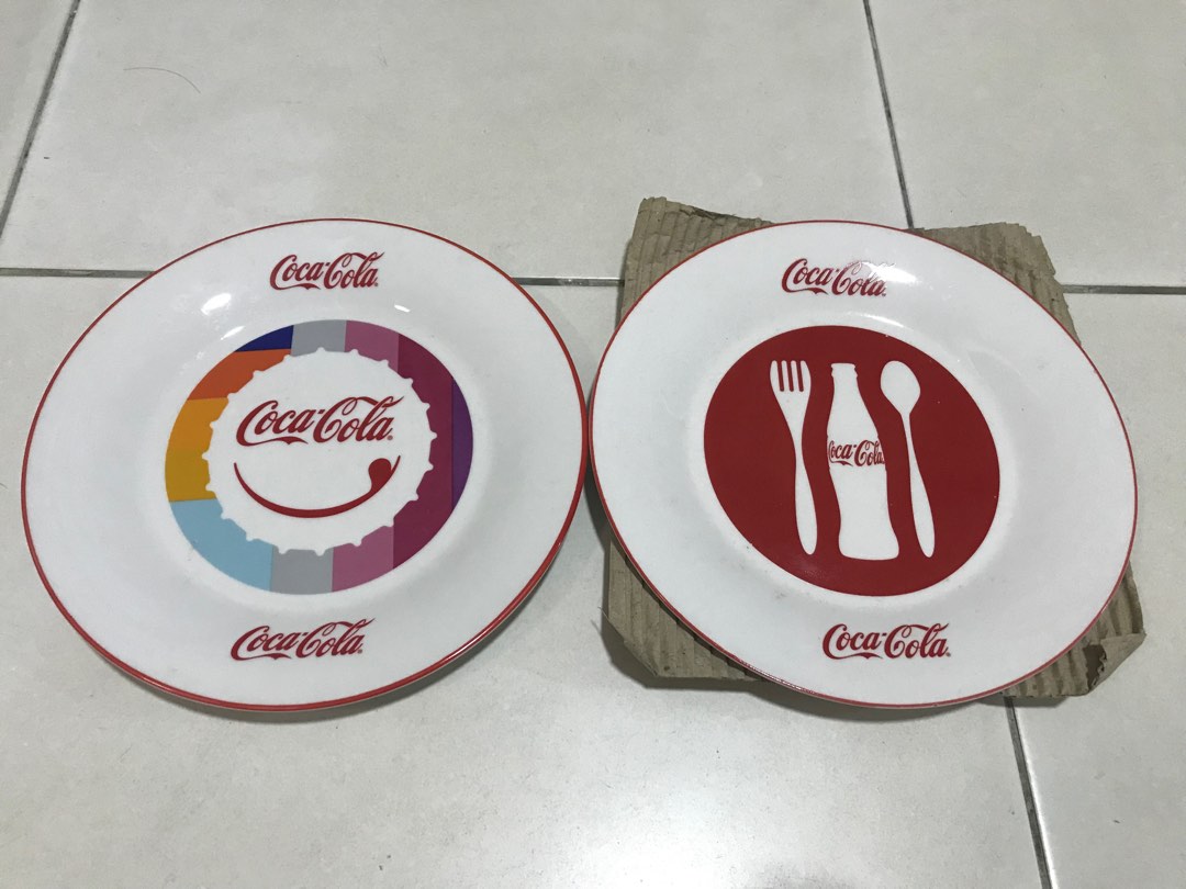 New Coca Cola Plates for 2 units, Hobbies & Toys, Collectibles ...