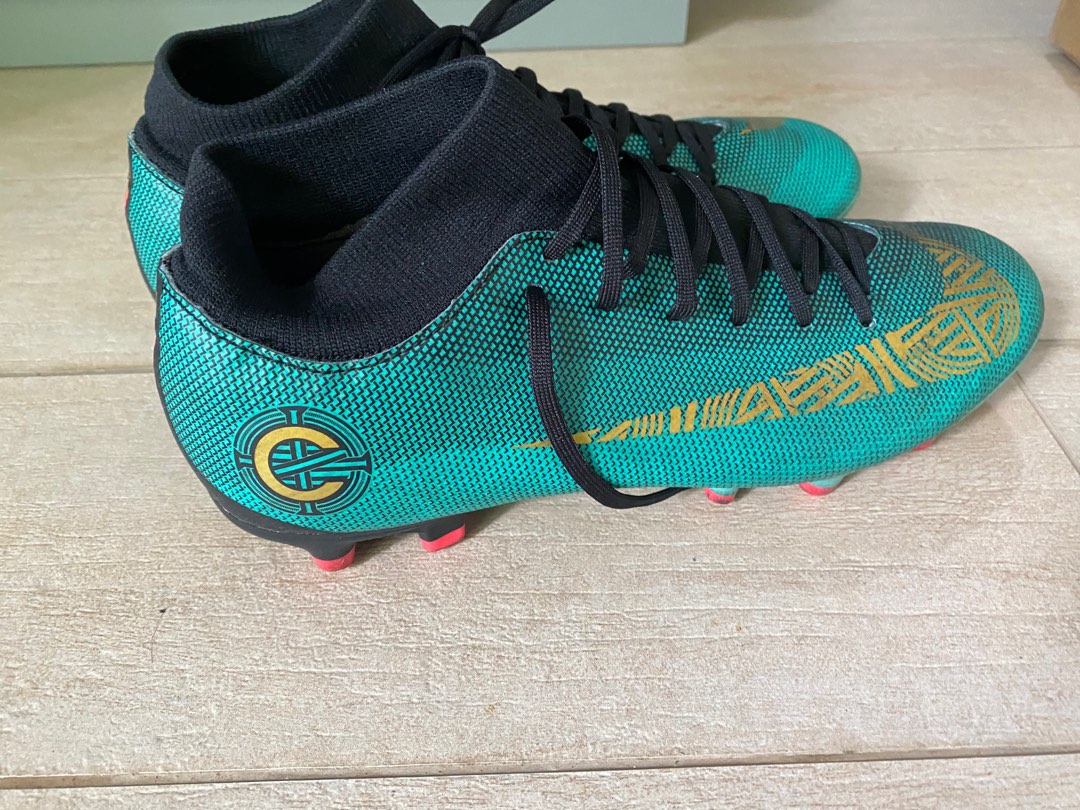 nike mecurial cr7, Sports Equipment, Sports & Games, Racket & Ball ...