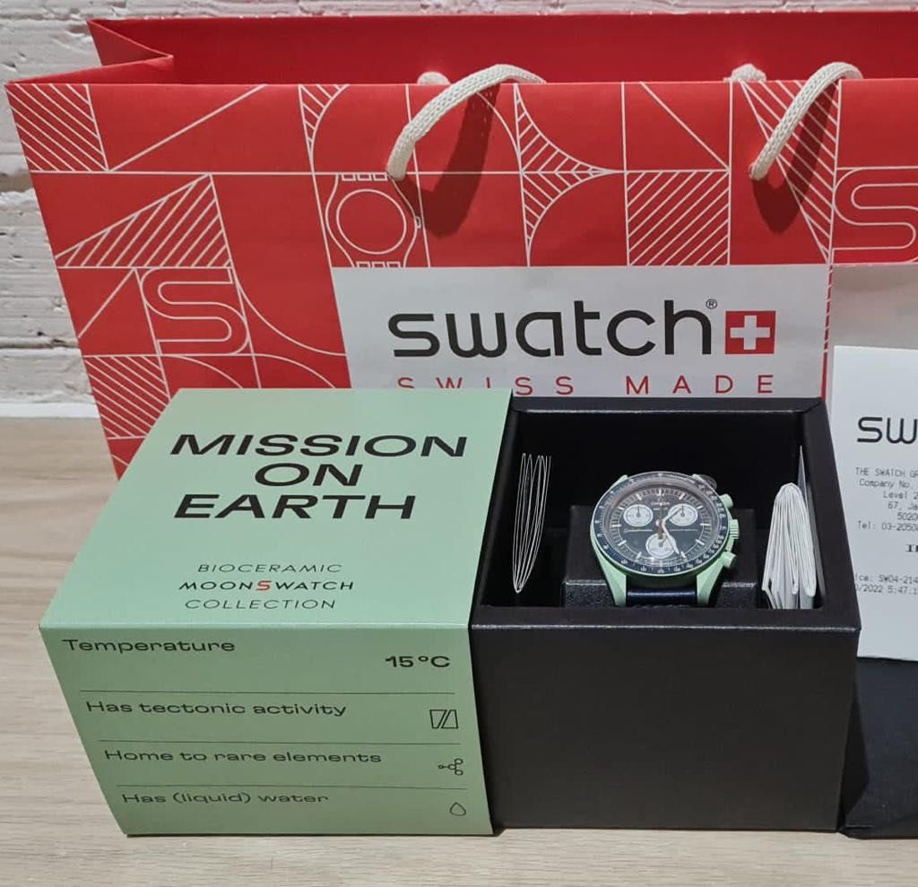 Omega x Swatch Moonswatch BNIB Full Set, Luxury, Watches on Carousell