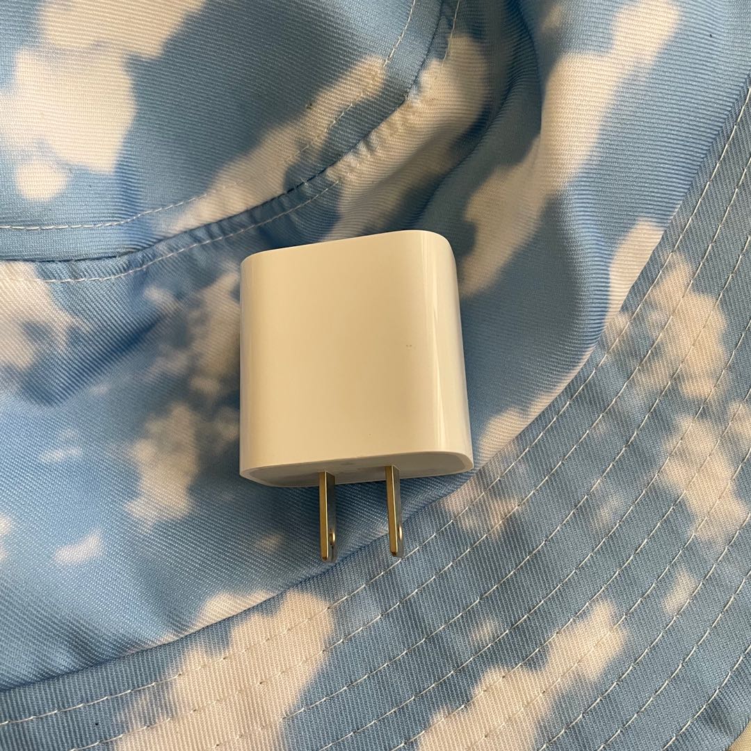 Orig Apple Adaptor, Computers & Tech, Parts & Accessories, Cables ...
