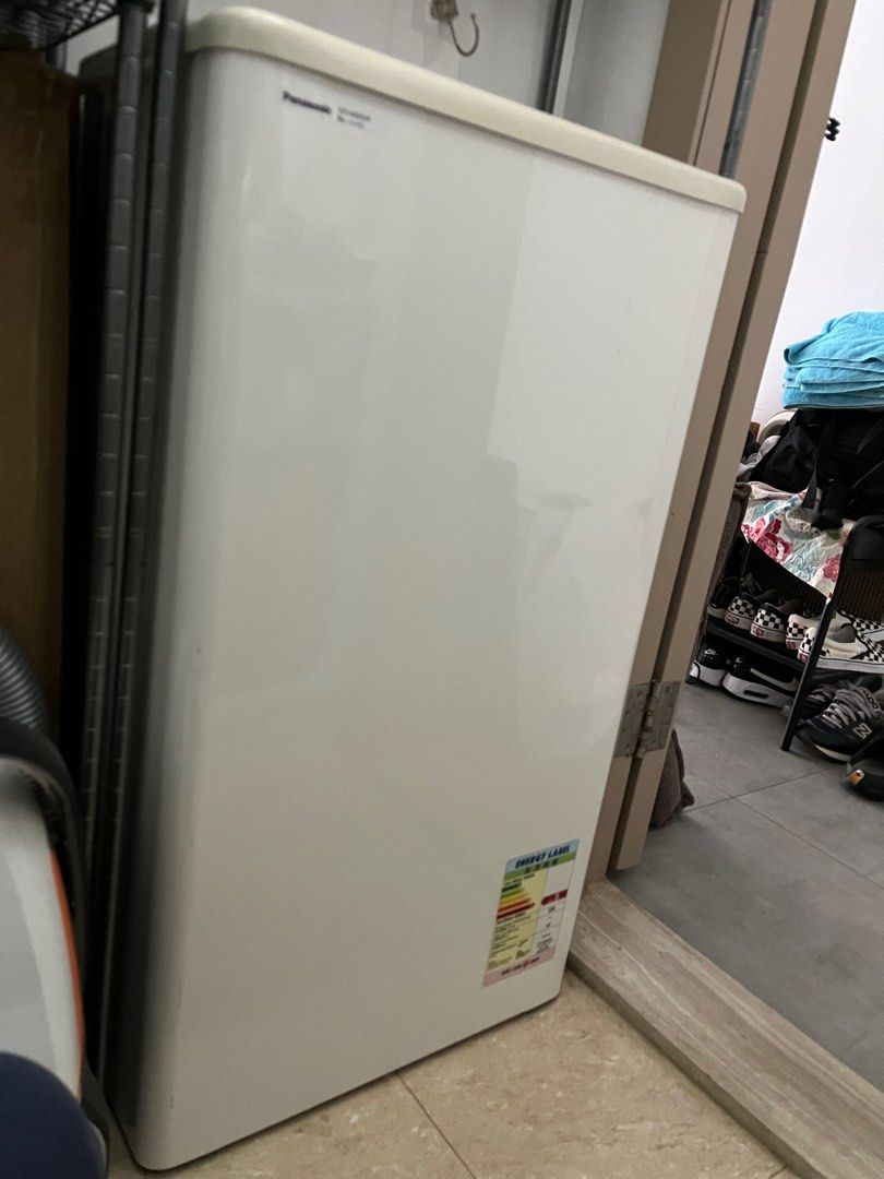 Panasonic Mini Ice 42L, 家庭電器, 廚房電器, 雪櫃及冰櫃 - Carousell