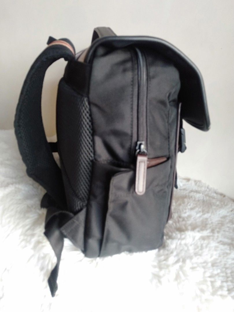 Pre-loved Original DAKS Backpack/Laptop Bag, Luxury, Bags & Wallets on ...