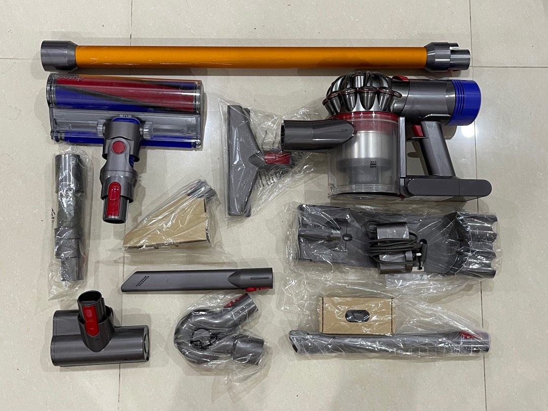 Refurb Dyson V8 Fluffy cordless vacuum, TV & Home Appliances, Vacuum ...