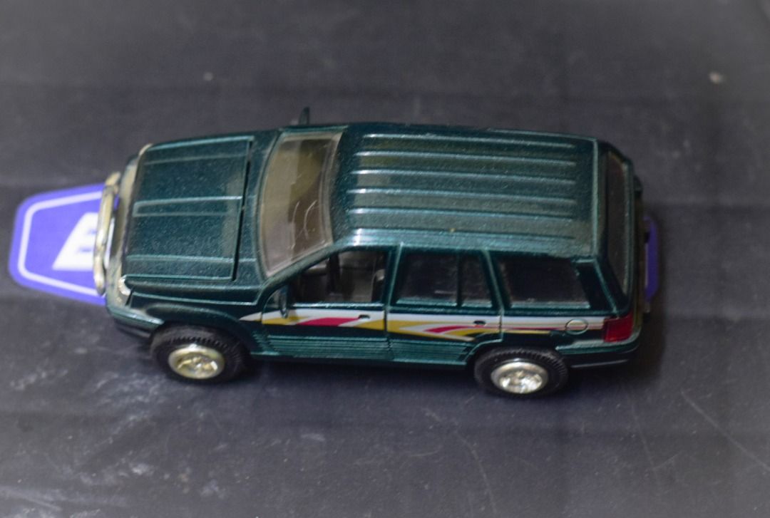 Road Ranger Jeep Grand Cherokee 1:35, Hobbies & Toys, Toys & Games on ...