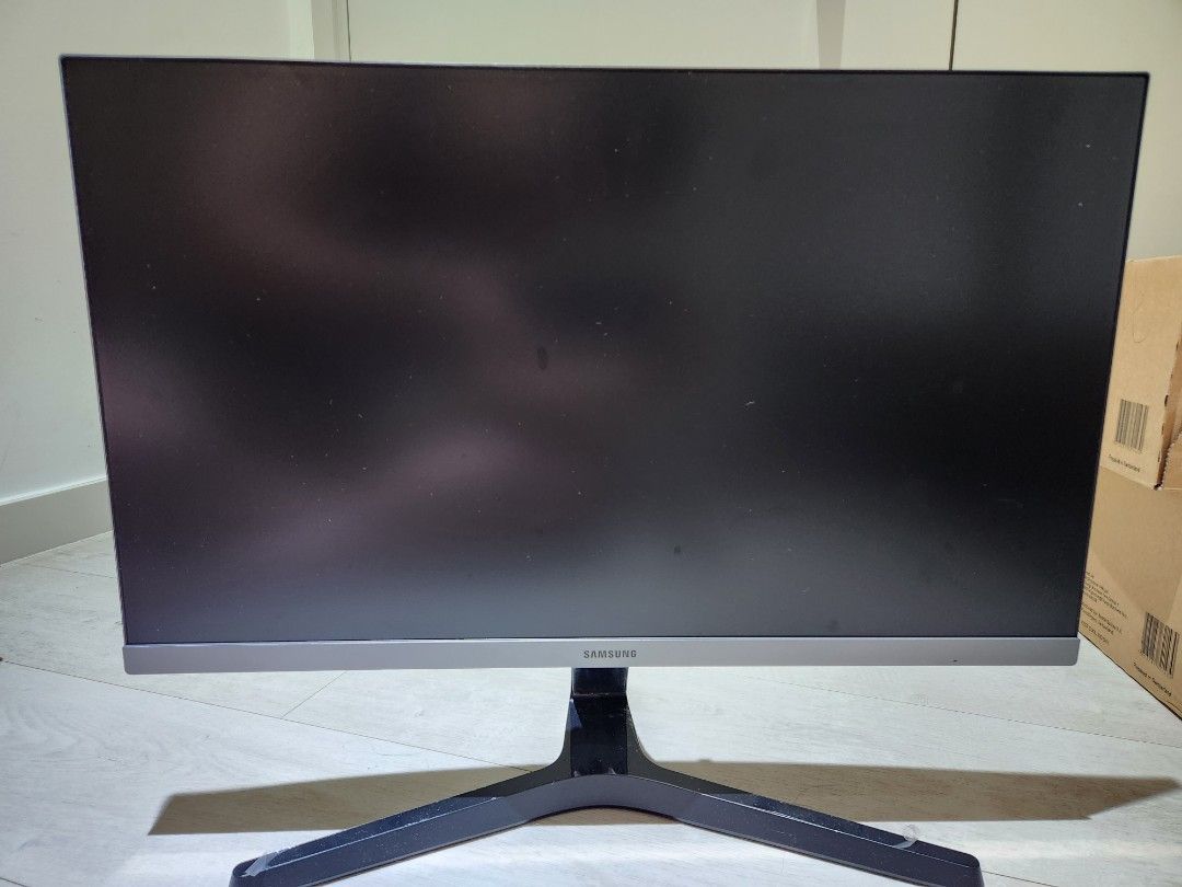 Samsung 24" monitor LS24R350, Computers & Tech, Desktops on Carousell