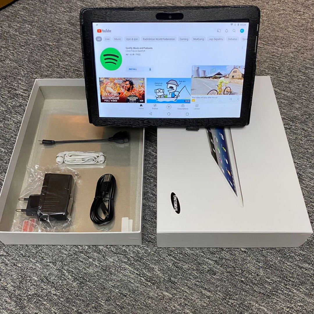 Samsung Ao8 Tablet, Computers & Tech, Desktops on Carousell