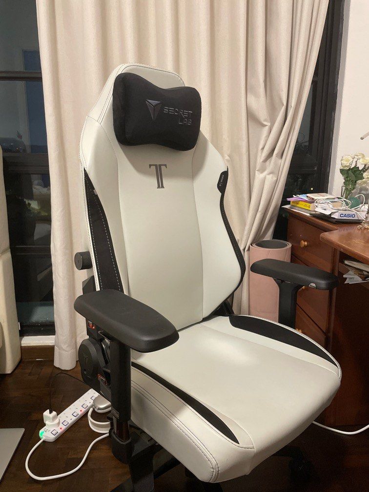 Secret lab titan evo ash as good as new, Furniture & Home Living ...