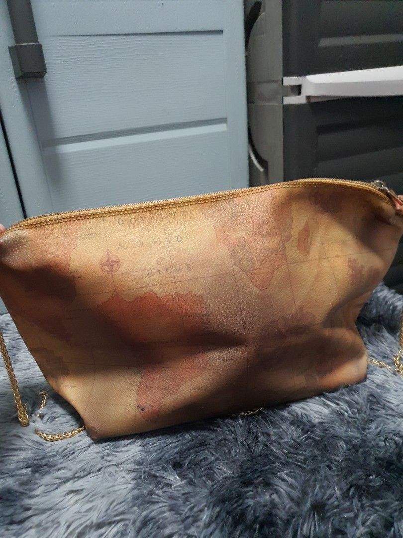 Subdeal Map Bag, Women's Fashion, Bags & Wallets, Shoulder Bags on ...