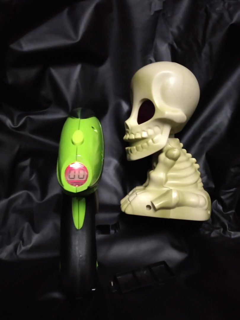 The Visions of Johnny The Skull action Game, Hobbies & Toys, Toys ...