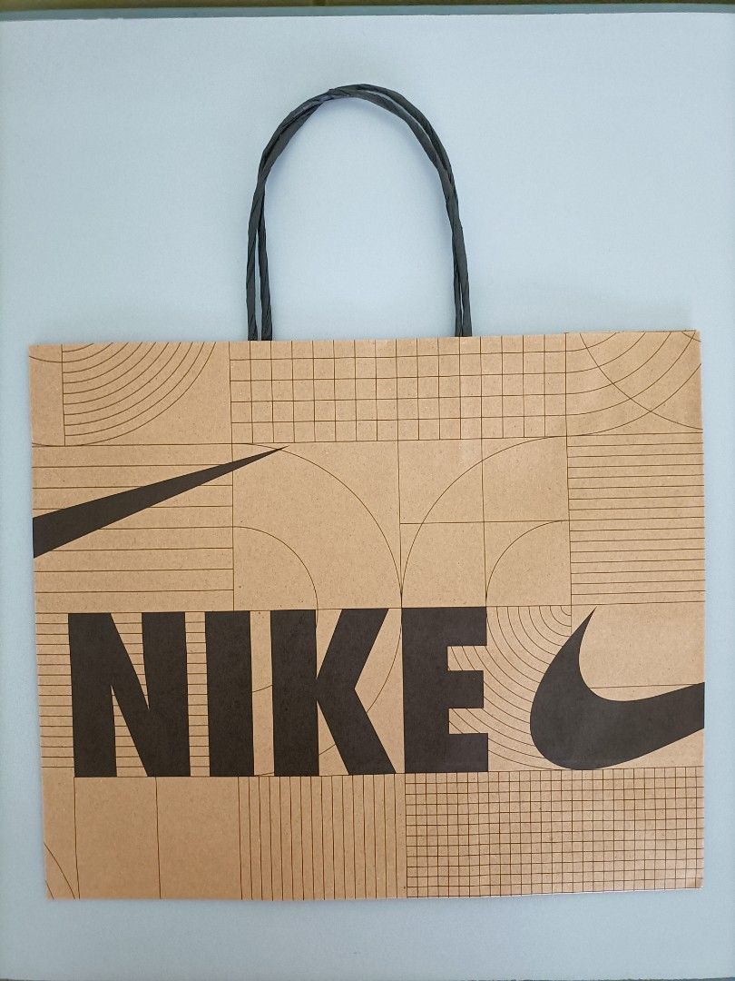 Tory Burch/ Coach /Nike paper bag, Women's Fashion, Bags & Wallets ...