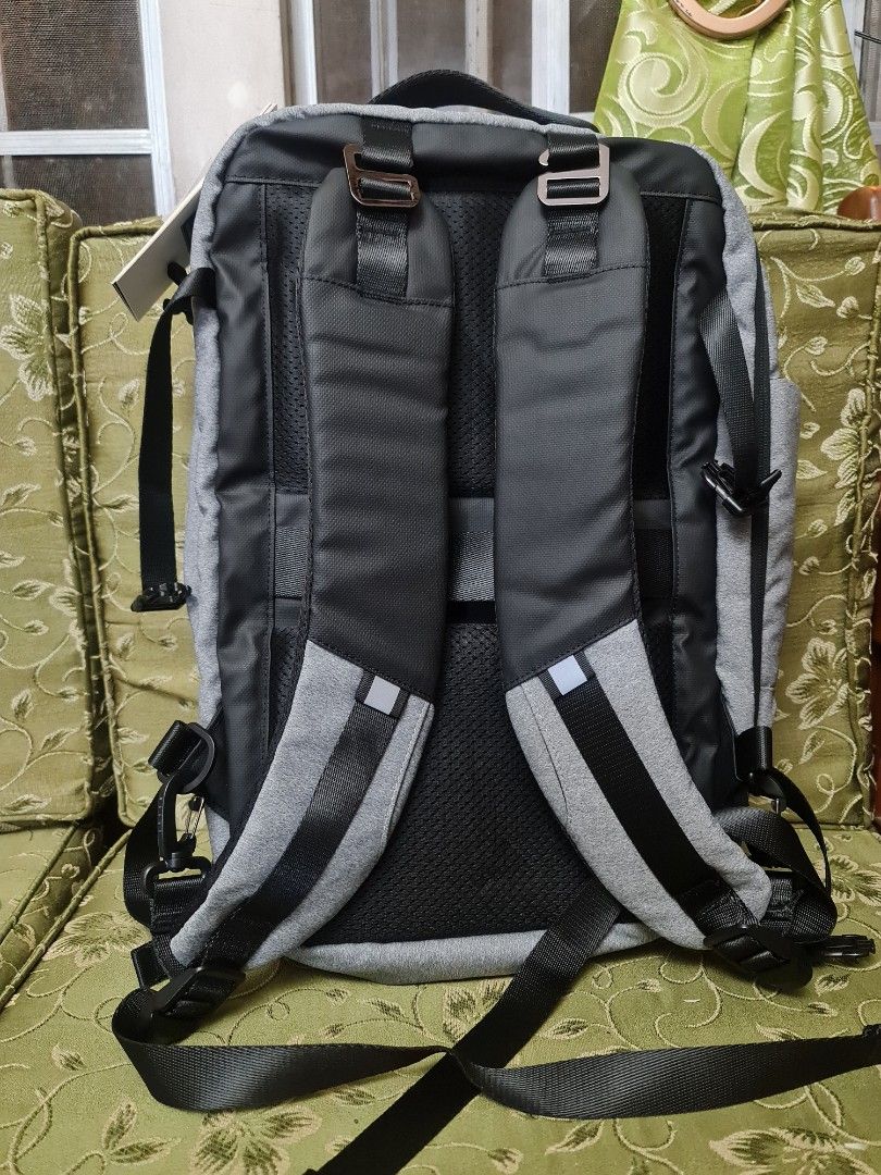 U Elements Basic Tech Haul 2in1 Backpack, Men's Fashion, Bags ...