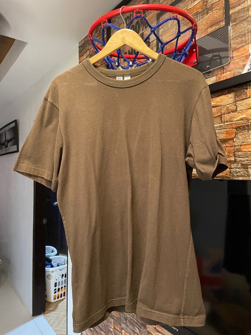 Uniqlo U Shirt, Men's Fashion, Tops & Sets, Tshirts & Polo Shirts on ...