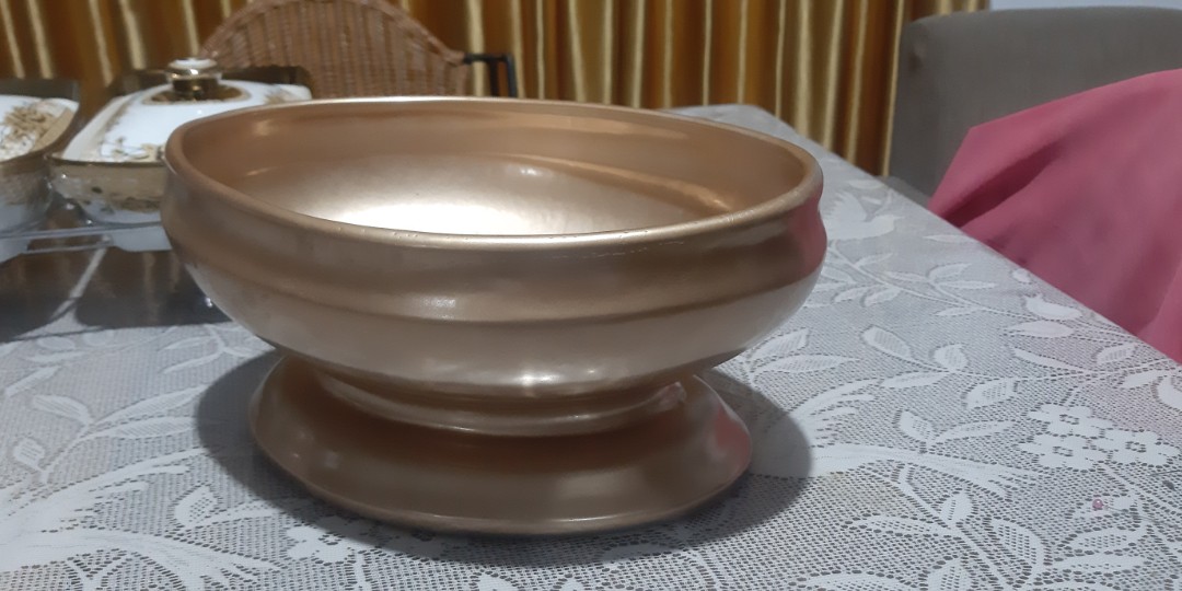 Vas bunga Gold JUMBO, Barang Mewah, Aksesoris di Carousell