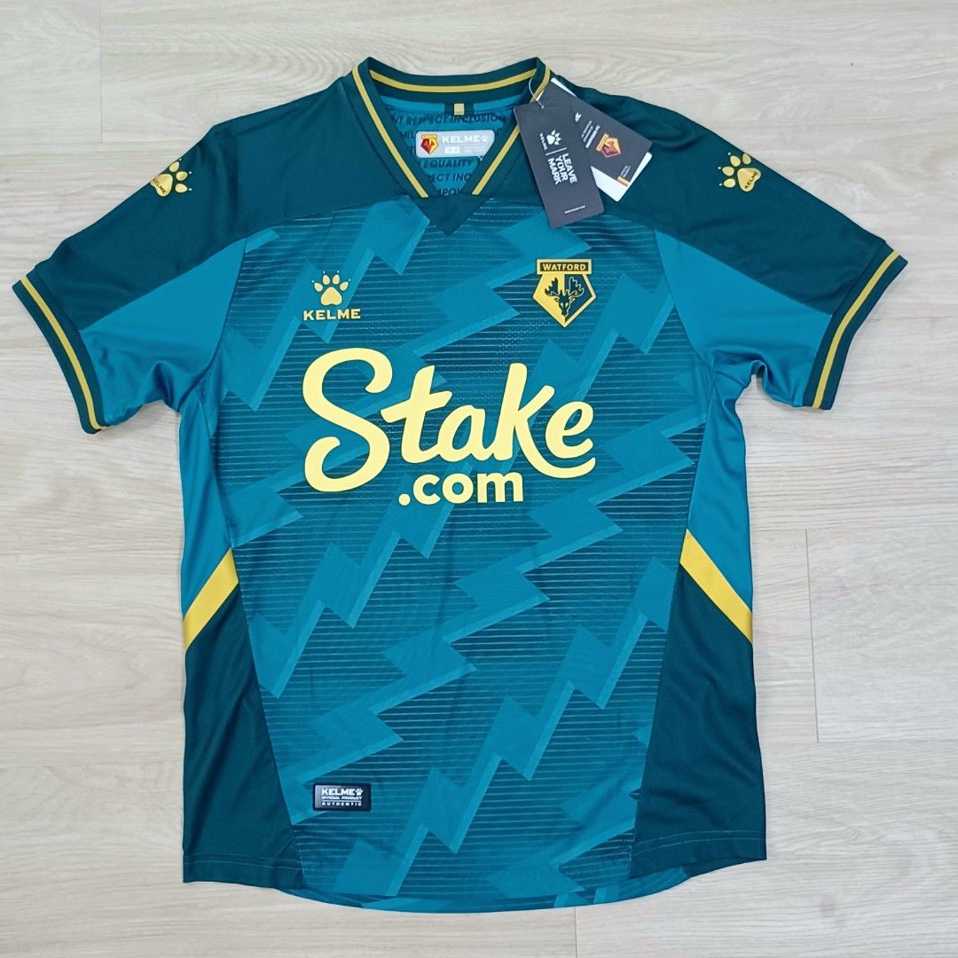 Watford FC 21/22 third football jersey, Men's Fashion, Activewear on ...