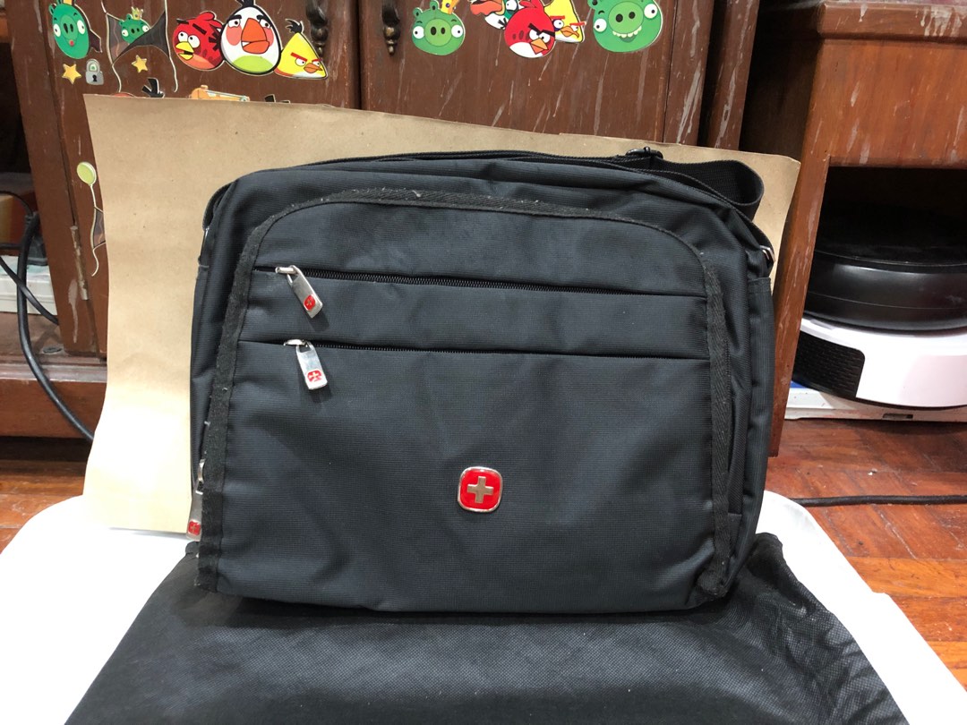 Wenger Sling Messenger Bag Cross-body Pre-loved, Men's Fashion, Bags ...