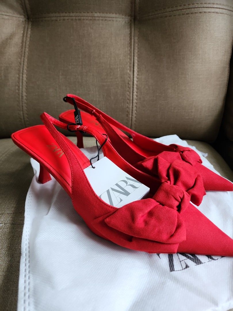 ZARA red heels, Women's Fashion, Footwear, Heels on Carousell