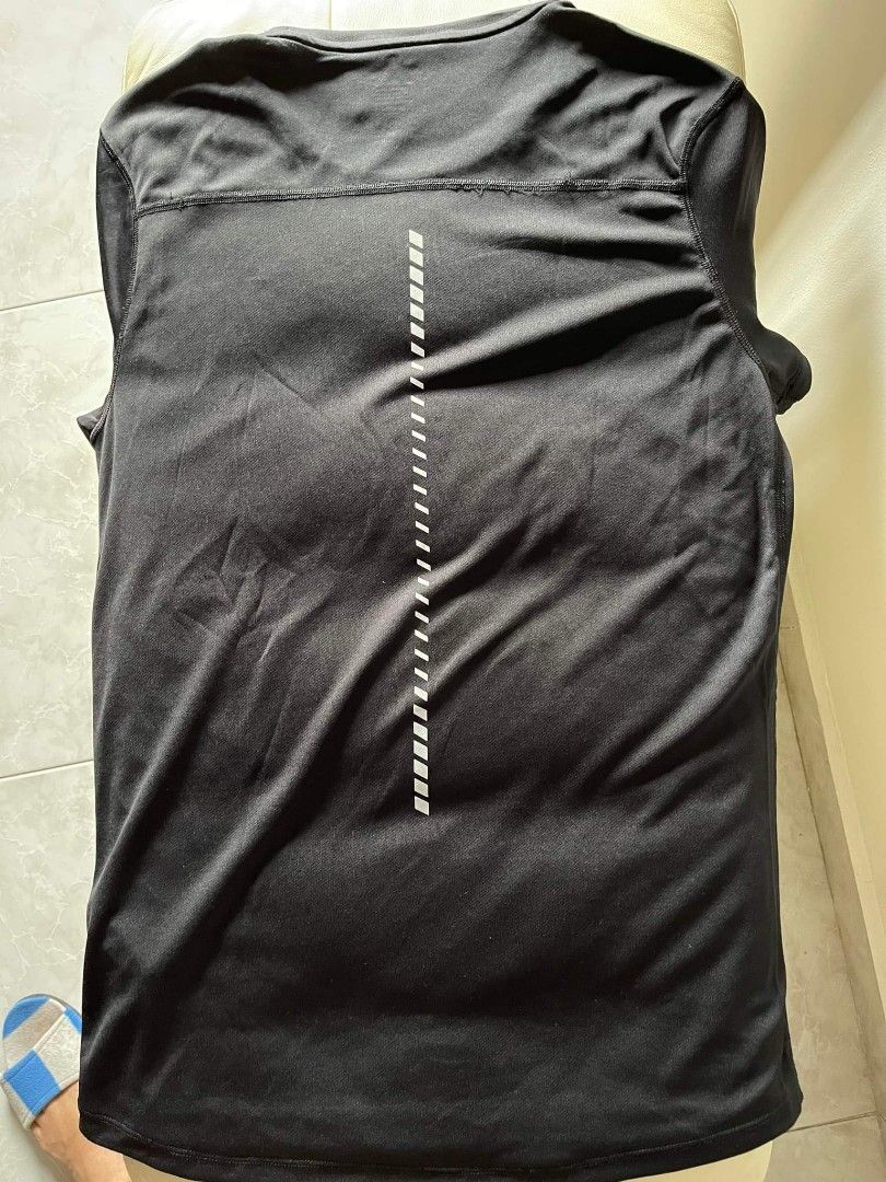 Asics Dri-fit shirt, Men's Fashion, Activewear on Carousell