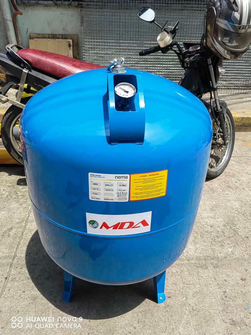 Bladder Tank (200 Liters), Commercial & Industrial, Industrial ...