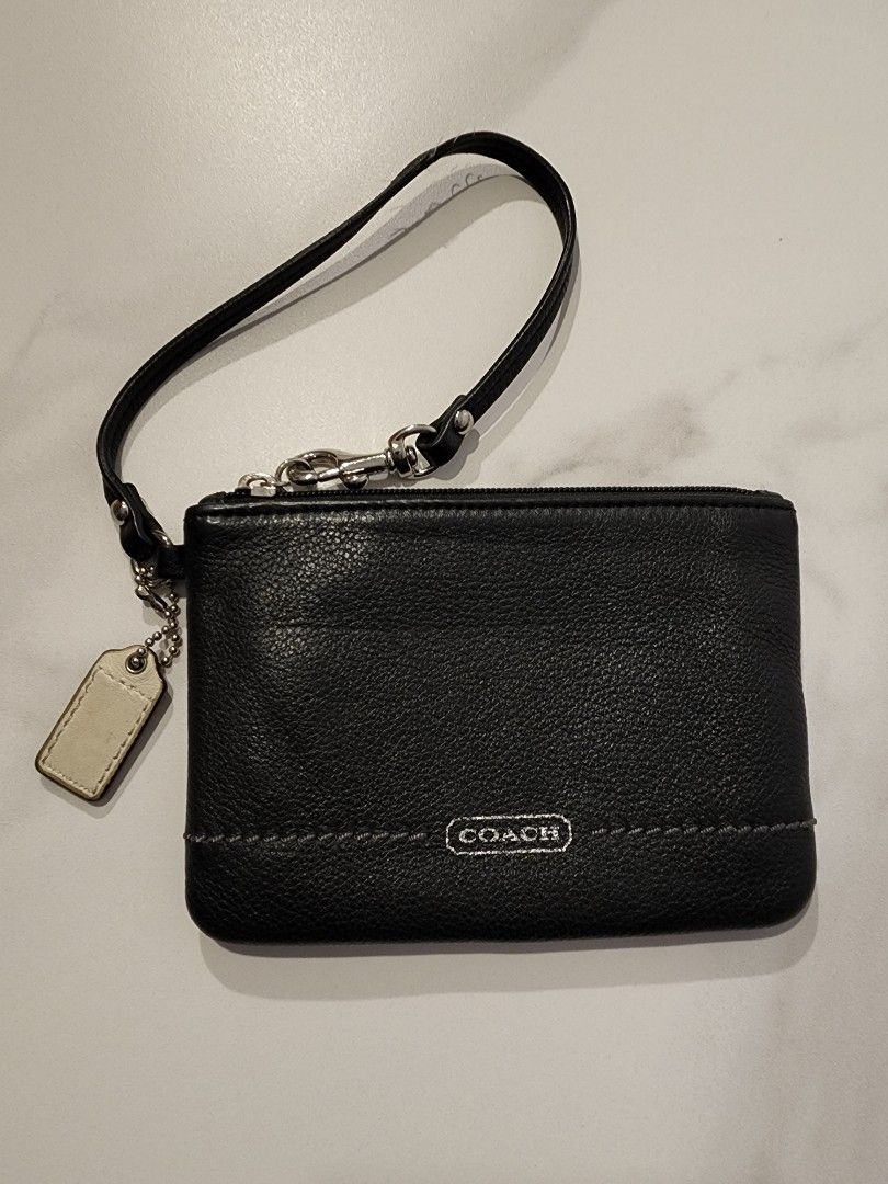 Coach clutch, Women's Fashion, Bags & Wallets, Clutches on Carousell