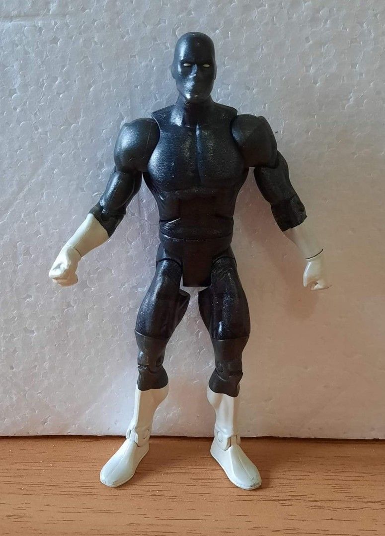 DC UNIVERSE SIGNATURE STARMAN, Hobbies & Toys, Toys & Games on Carousell