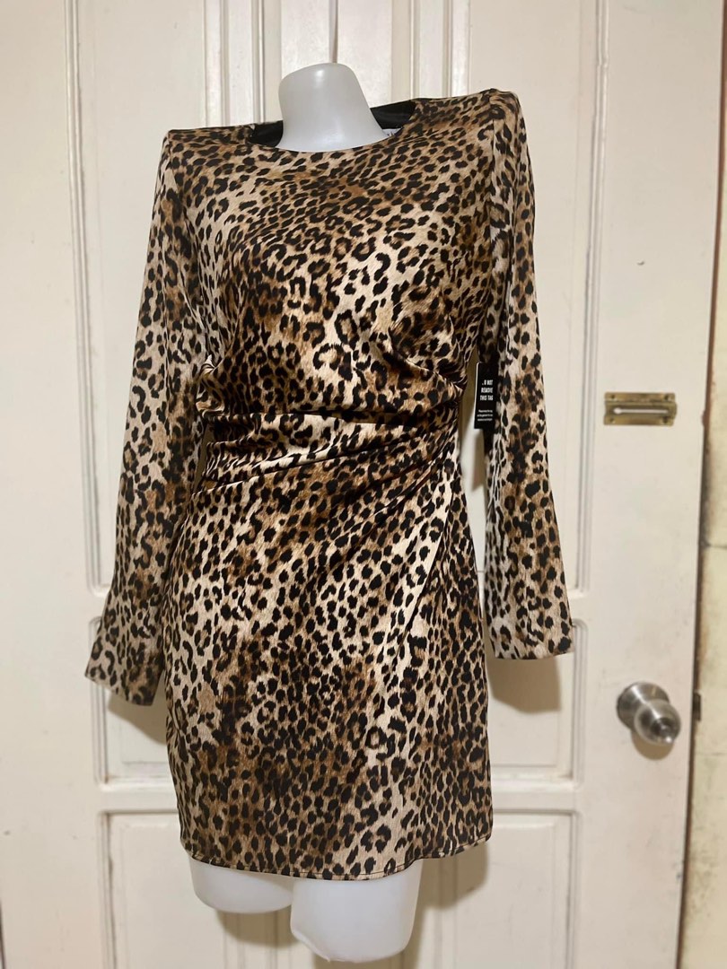 express x karla leopard dress, Women's Fashion, Dresses & Sets, Dresses ...