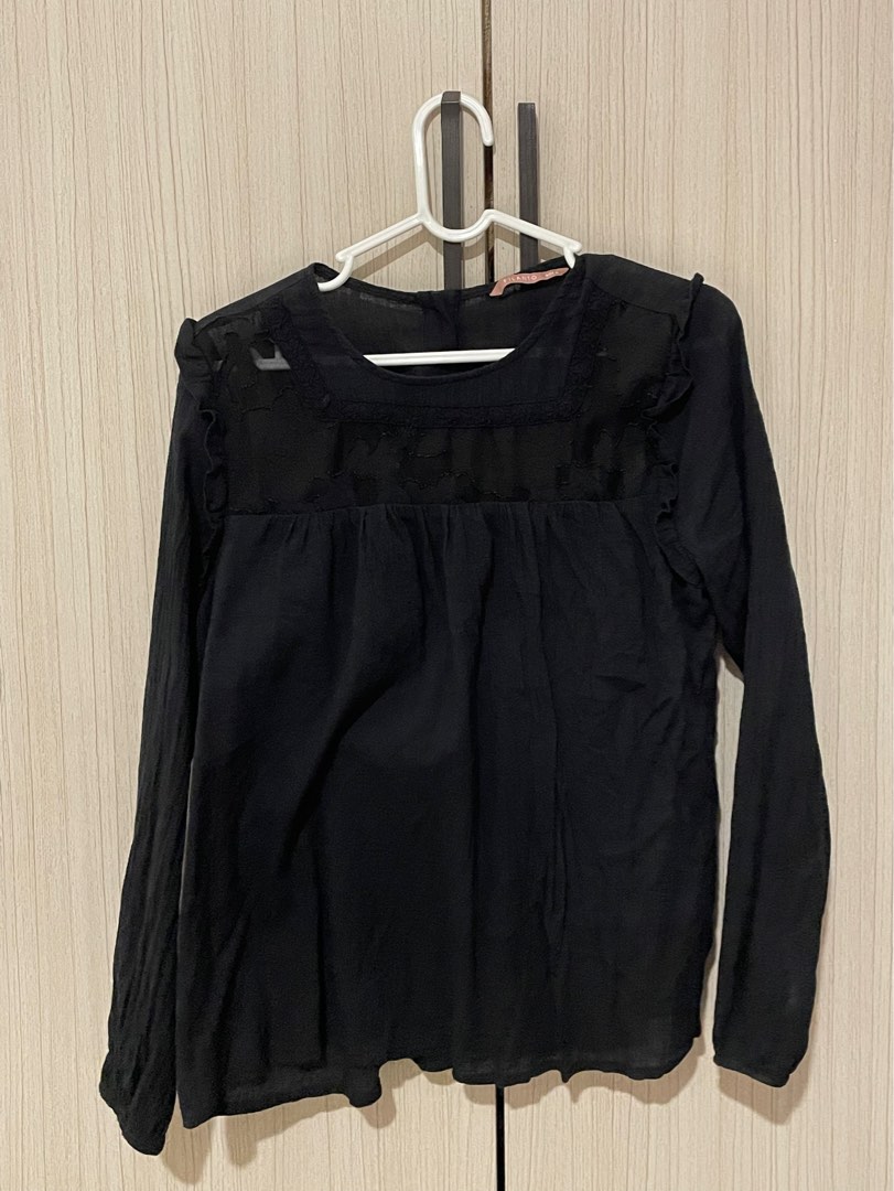 Filanto Black Blouse, Women's Fashion, Tops, Blouses on Carousell