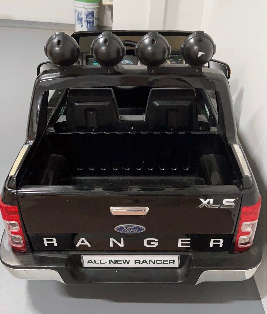Ford Ranger 4x4 double seater kids - electric ride on car, Hobbies ...