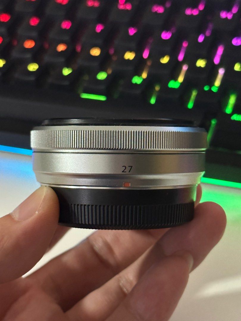 Fuji XF 27mm f2.8 Pancake Lens (Silver Edition), Photography, Lens & Kits on Carousell