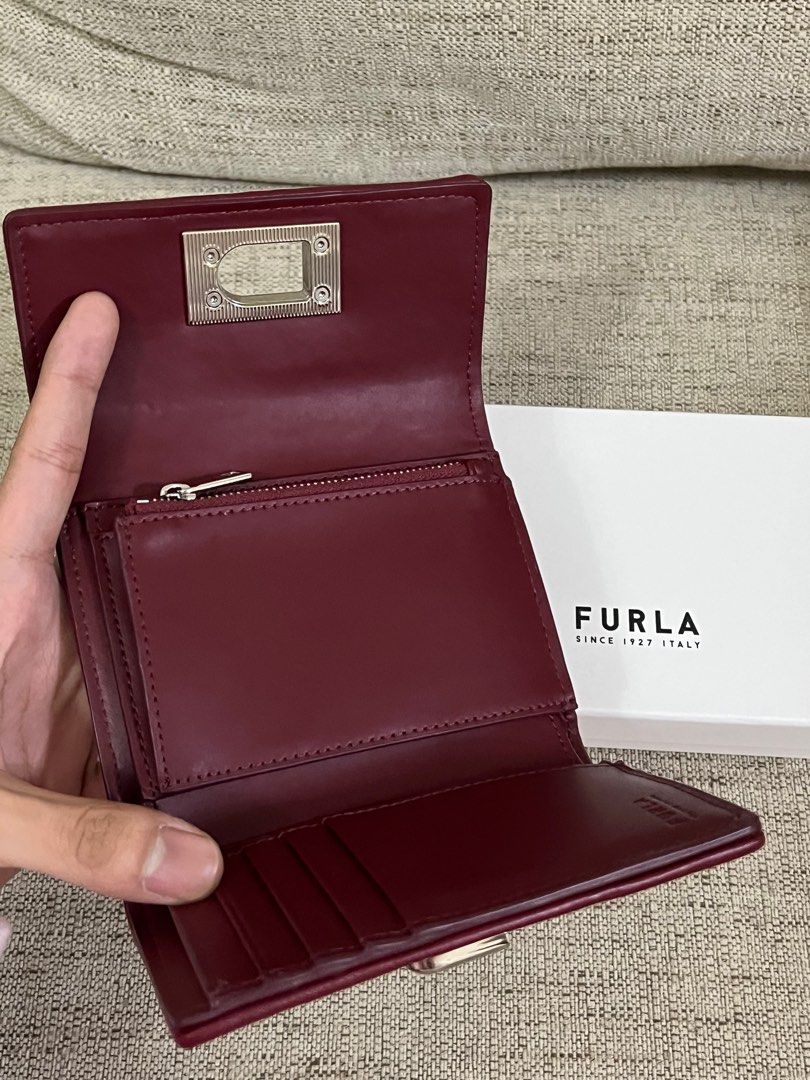 FURLA COMPACT WALLET AUTHENTIC, Luxury, Bags & Wallets on Carousell