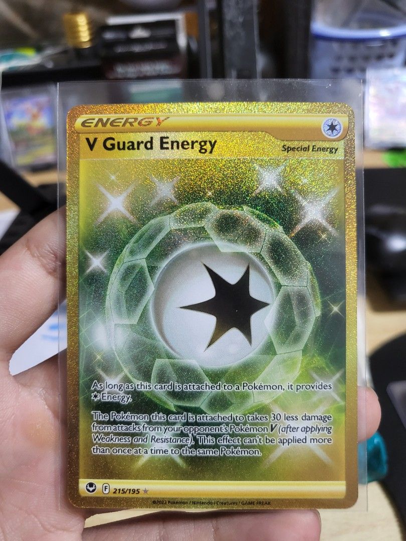 Gold V Guard Energy Pokemon 215/195 Silver Tempest Card, Hobbies & Toys ...