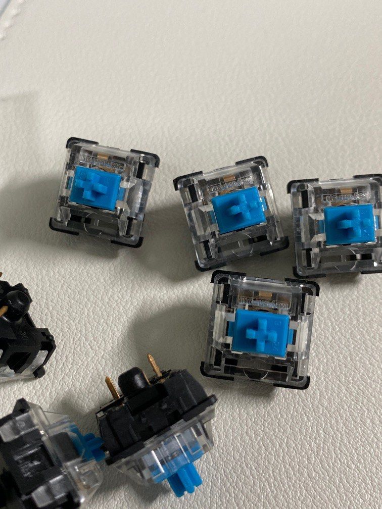 keychron blue switches, Computers & Tech, Parts & Accessories, Computer ...