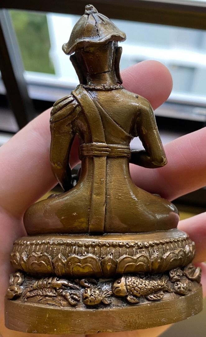 Kruba Noi Phra Upakut Mini Statue Bucha, Hobbies & Toys, Memorabilia ...