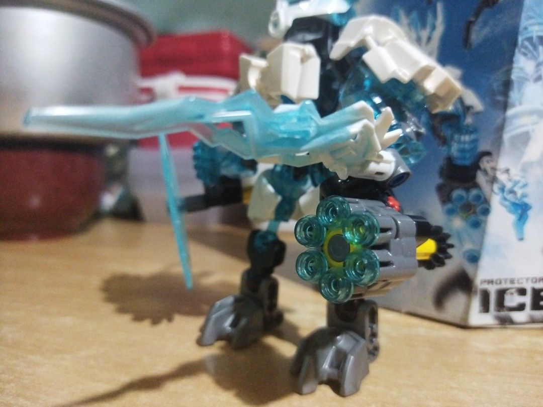 LEGO Bionicle - Protector of Ice, Hobbies & Toys, Toys & Games on Carousell