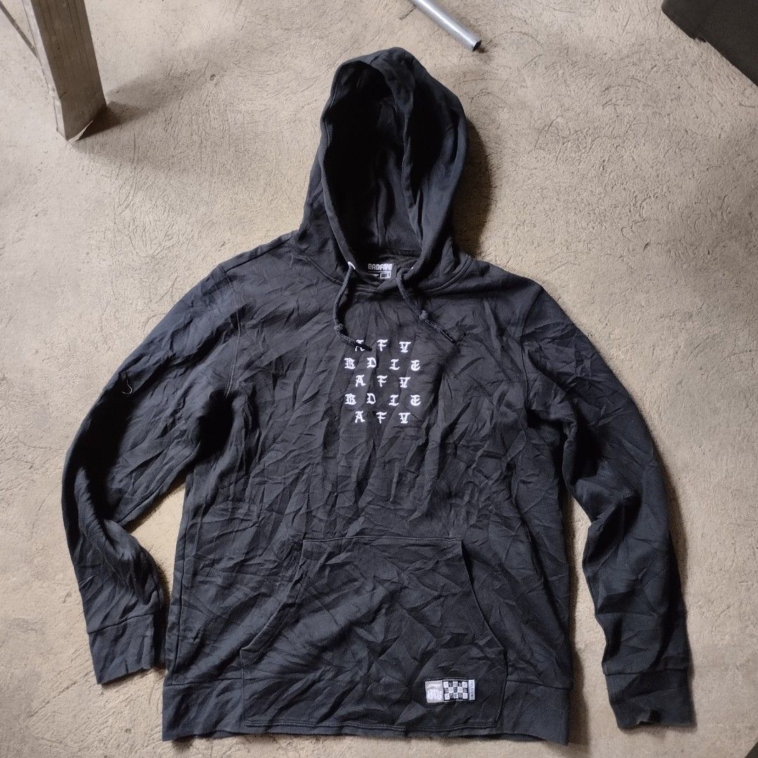 Li-ning Badfive, Men's Fashion, Tops & Sets, Hoodies on Carousell