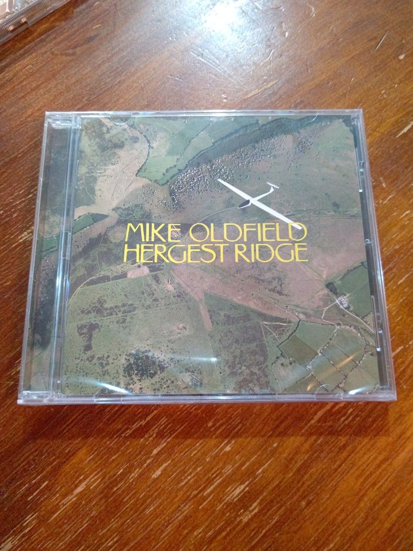 Mike Oldfield. Hergest Ridge CD, 興趣及遊戲, 音樂、樂器 & 配件, 音樂與媒體 - CD 及 DVD ...