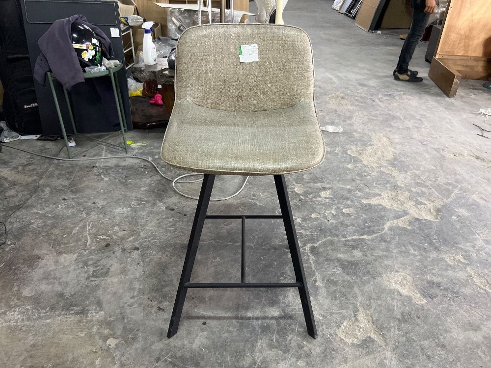Modern Design Bar Chair Light Grey Colour / Kerusi Bar Rekaan Moden ...