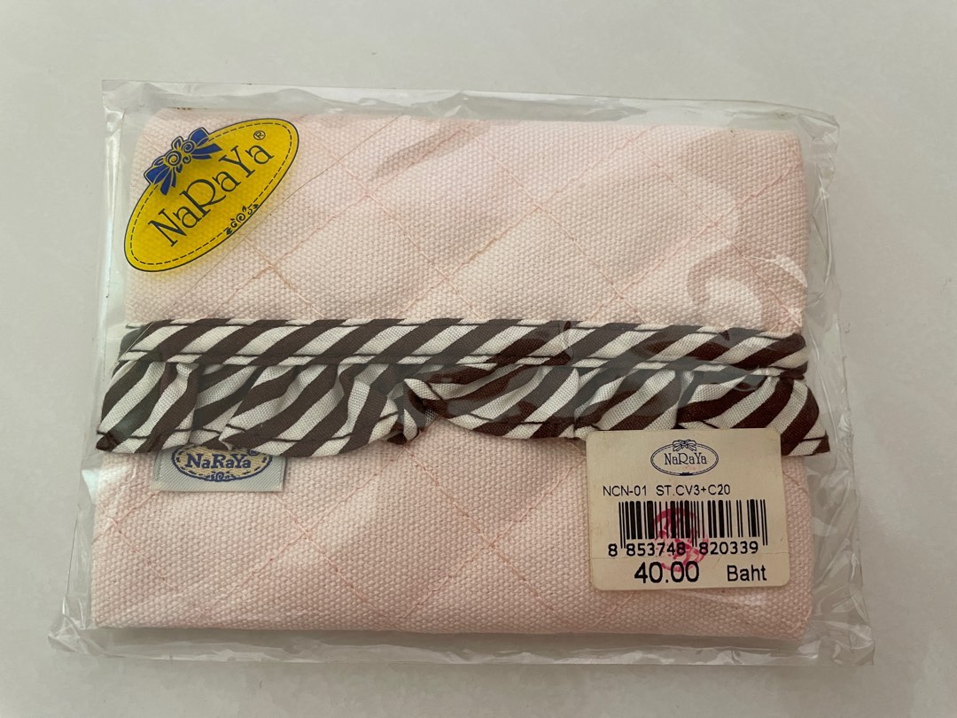 NaRaYa tissue pouch, Women's Fashion, Bags & Wallets, Wallets & Card ...