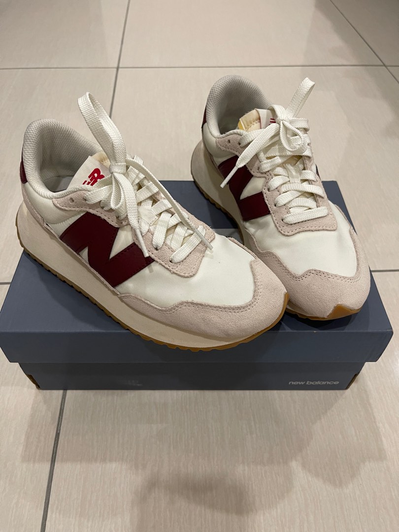 New Balance 237, Women's Fashion, Footwear, Sneakers on Carousell